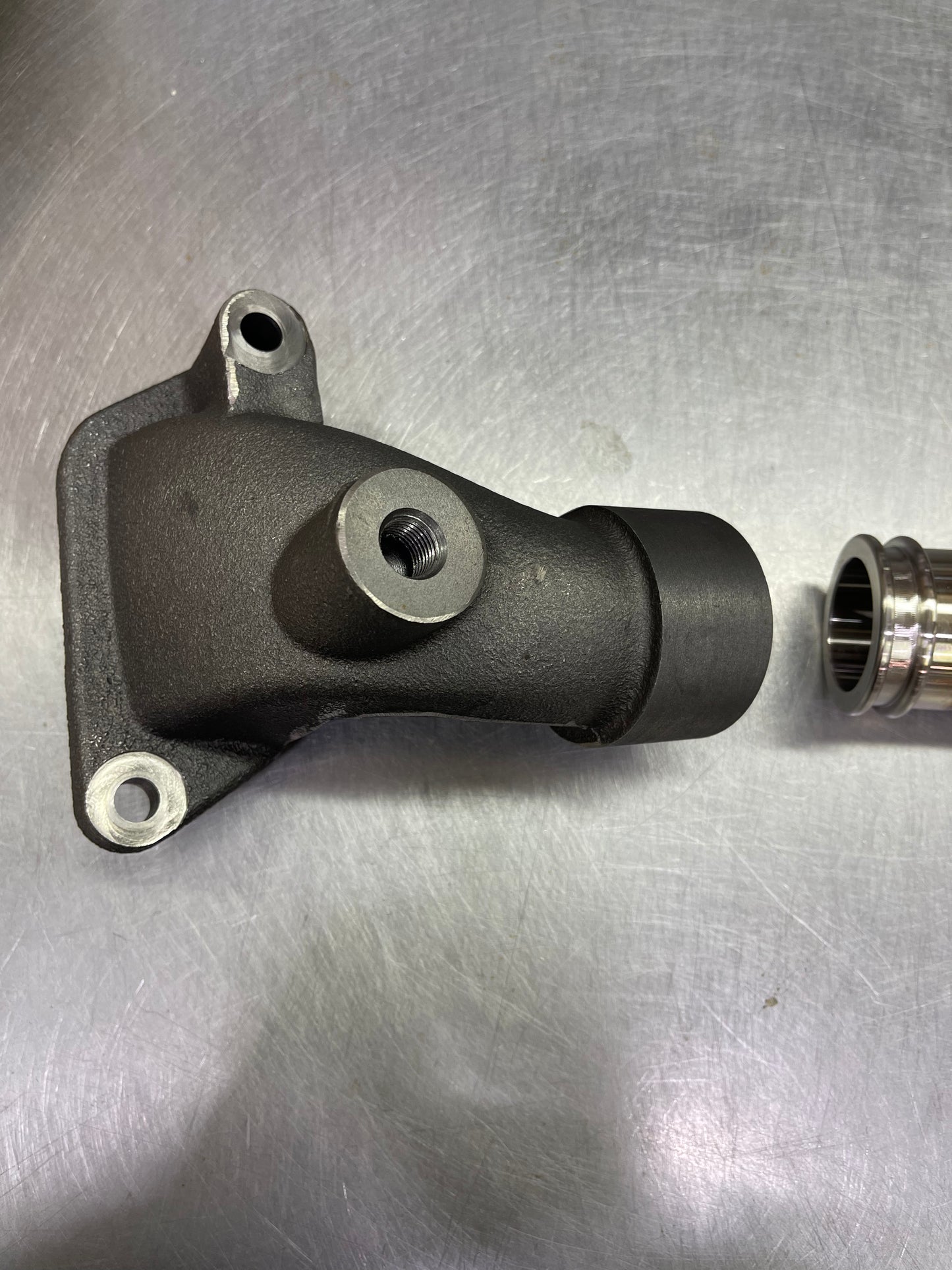 New ISX 15 Water Manifold, ISX Cummins Part #3686409 with 3683807 Seal ...